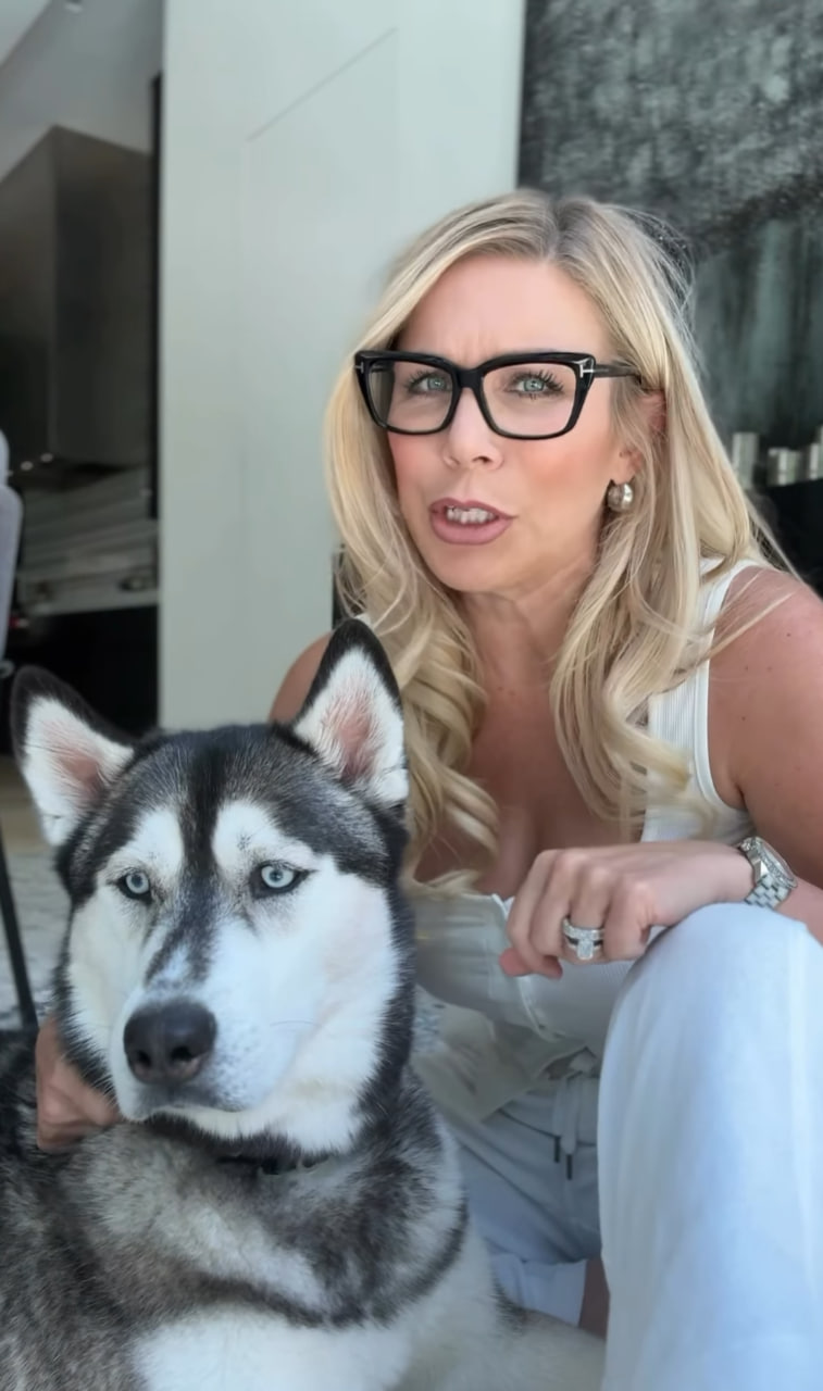 Picky Huskies Try Raw Feeding for the First Time – Rabbit or Duck?