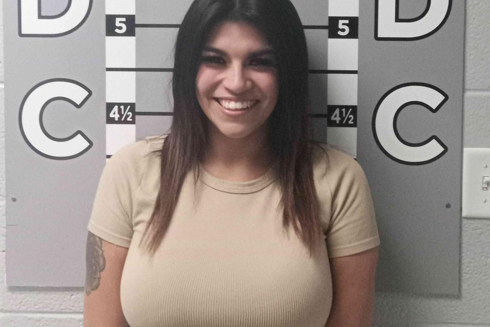 Enraged ex-girlfriend sports glam mugshot after allegedly totaling ...