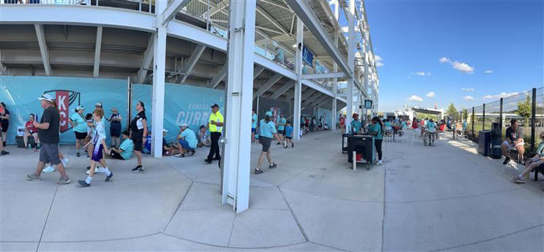KC Current fans call for change following hours-long heat delay