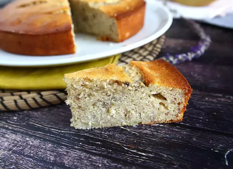 Banana cake