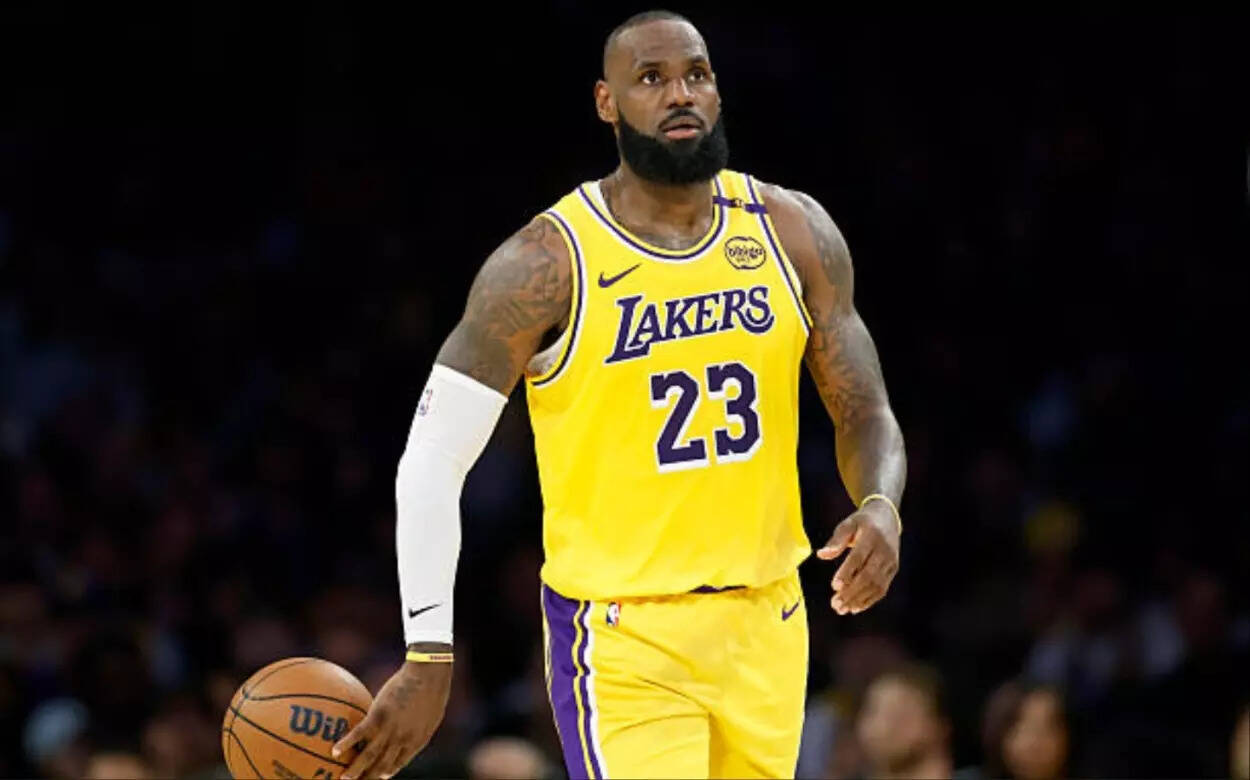 LeBron James showcases golf swing as Los Angeles Lakers star embraces ...