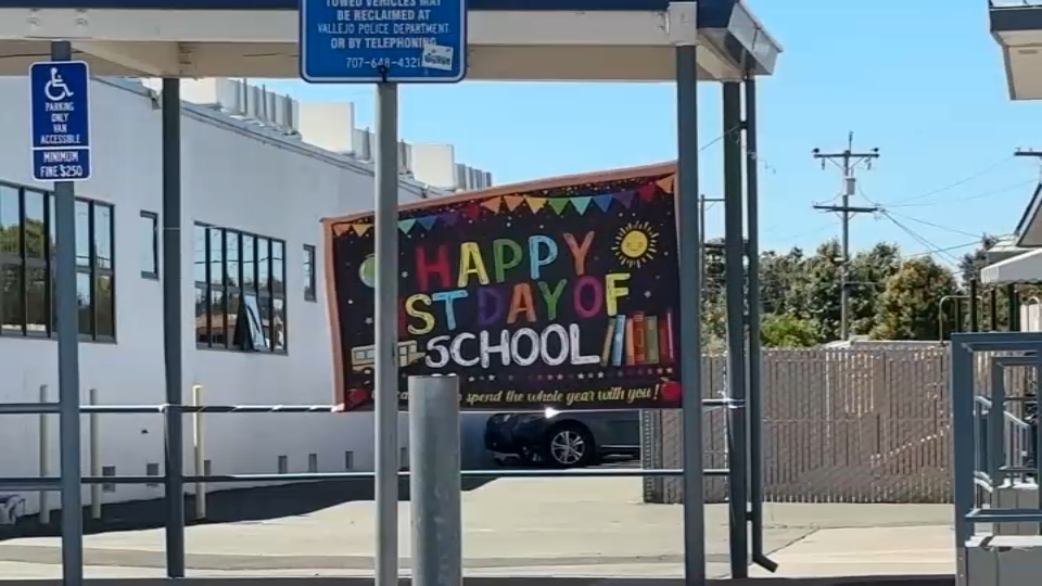 Regresan a clases en Vallejo ante incertidumbre por cierres de escuelas