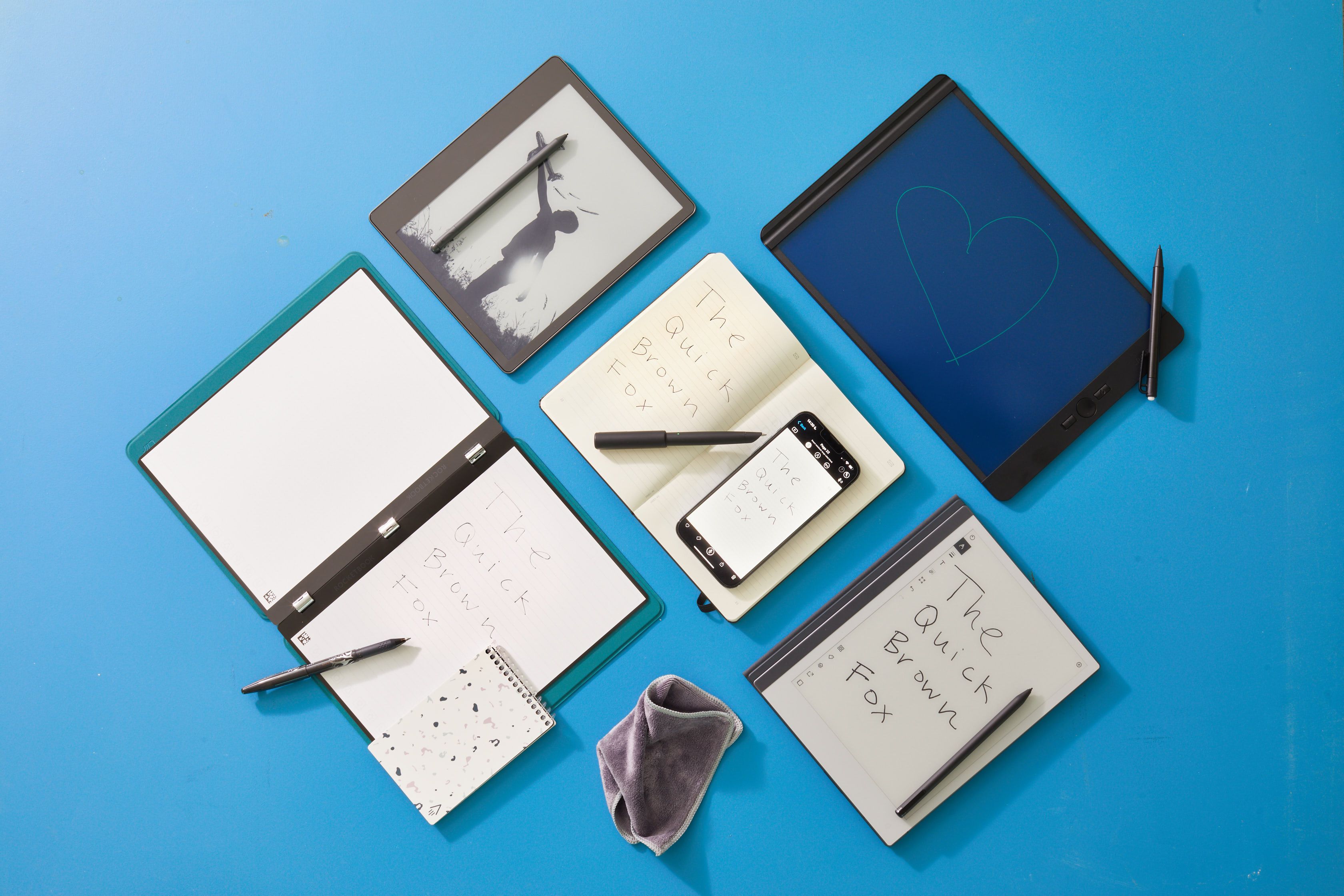 Scribble and Doodle As Much As You Want In These Smart Notebooks
