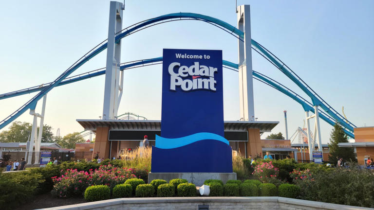 Cable detaches on Cedar Point's Power Tower ride