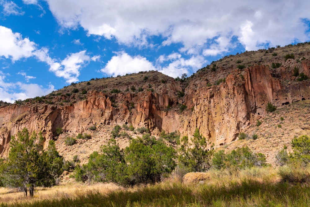 These ancient cliff dwellings once housed atomic bomb scientists in New ...