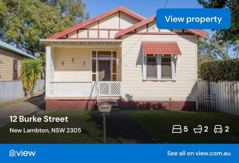 Mayfield unit block sells at auction to Sydney investor