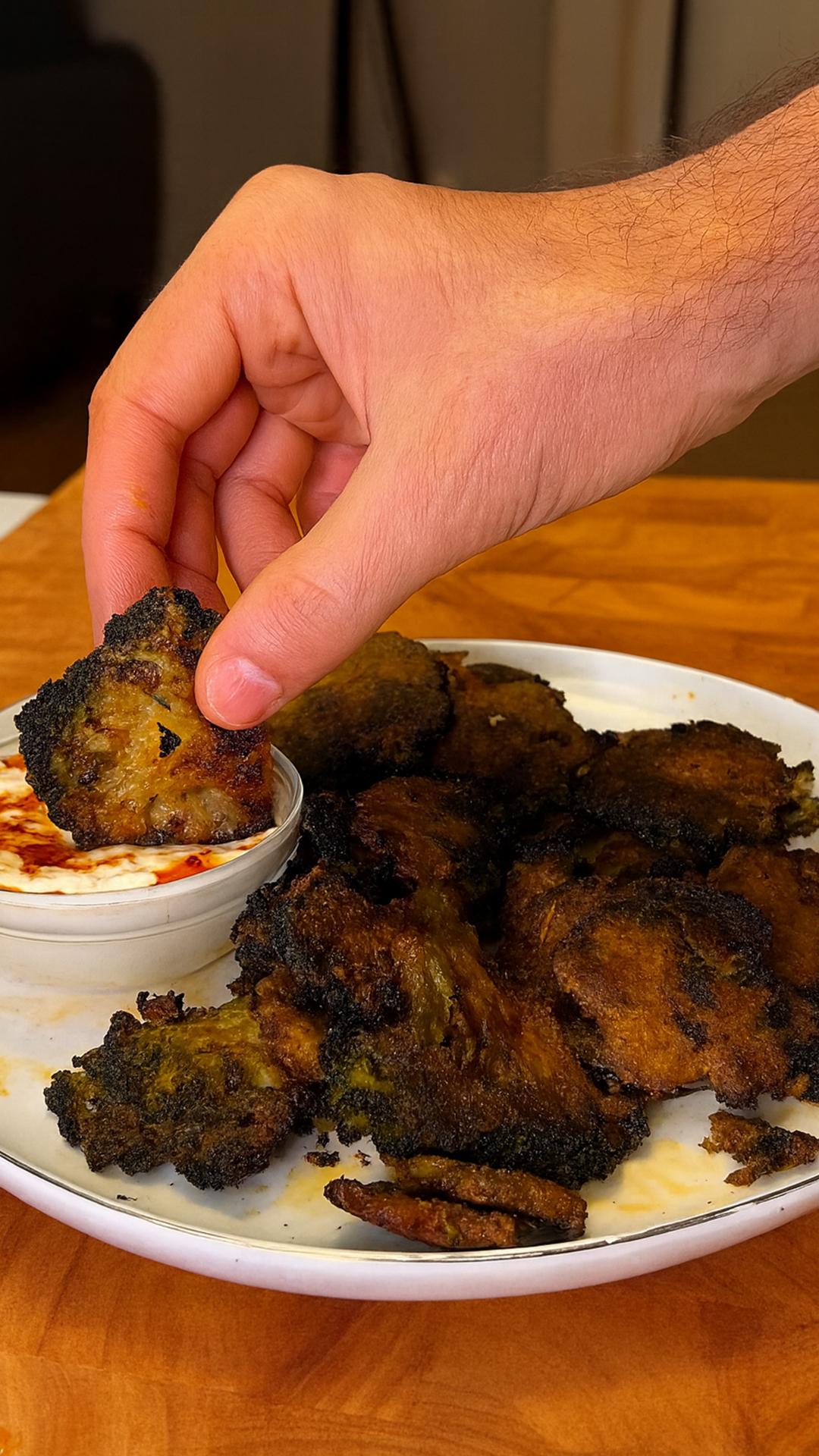 How to Make Vegan Crispy Smashed Broccoli Chips