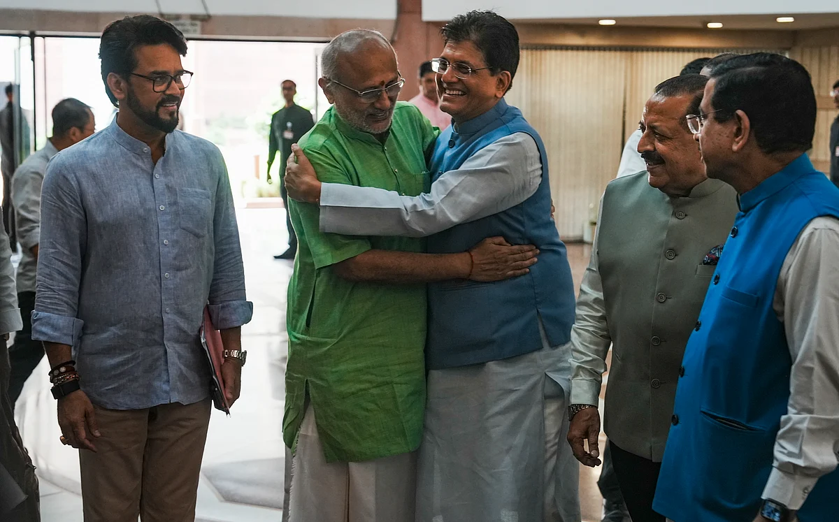 PM Modi, allies felicitate NDA V-P candidate Radhakrishnan at ...