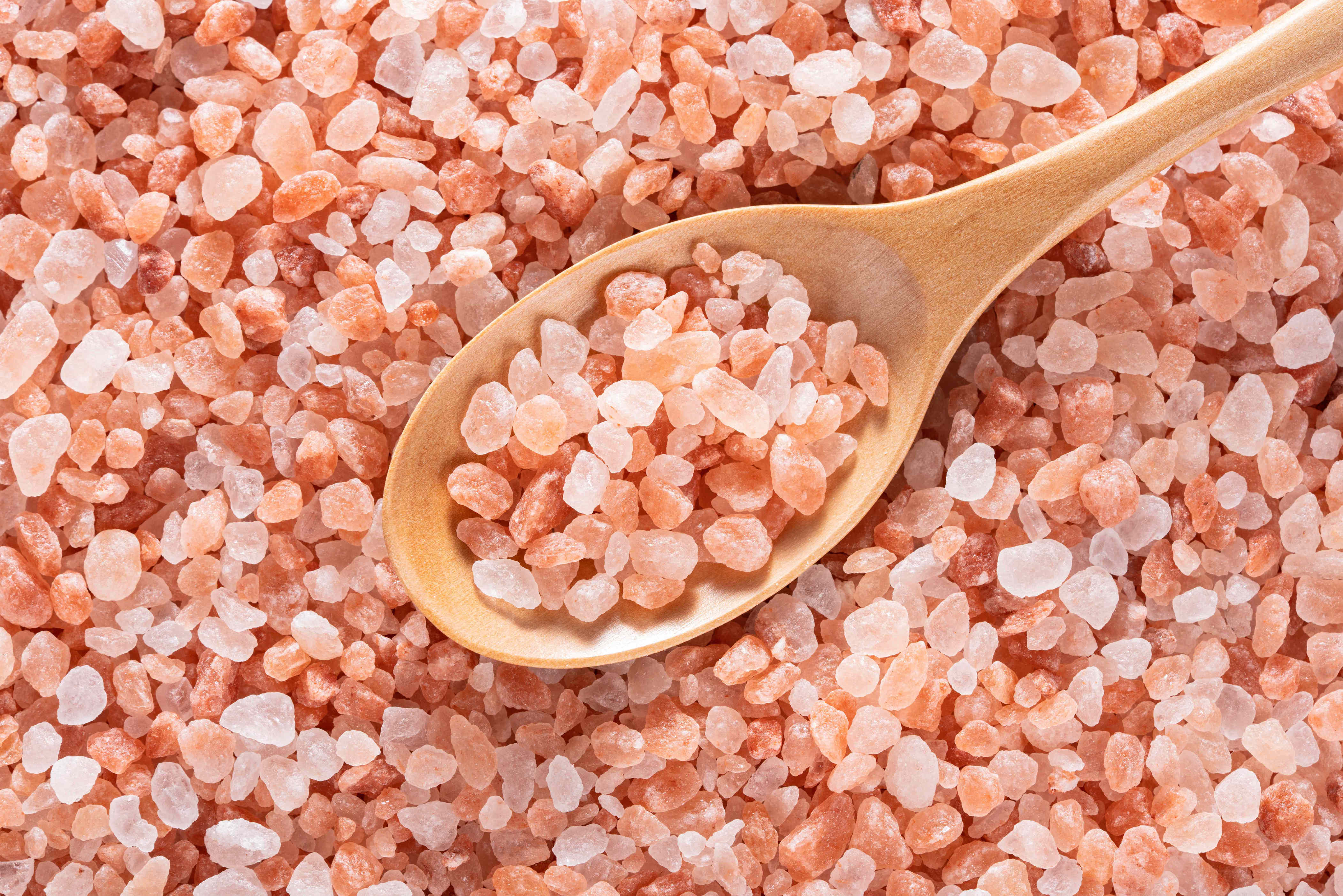 8 Serious Side Effects of Eating Too Much Himalayan Pink Salt