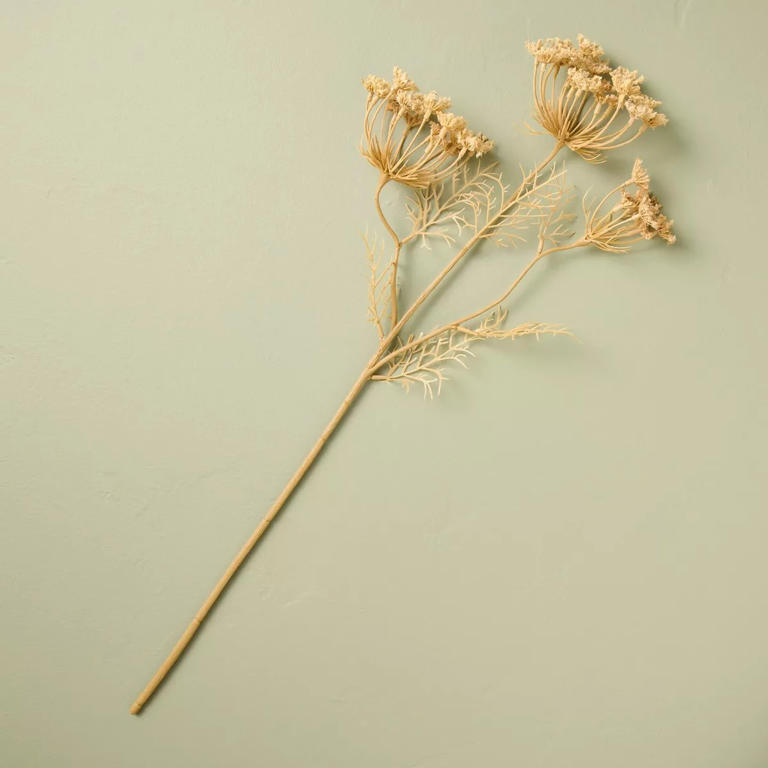 Joanna Gaines’ Target faux florals are the secret to effortless ...