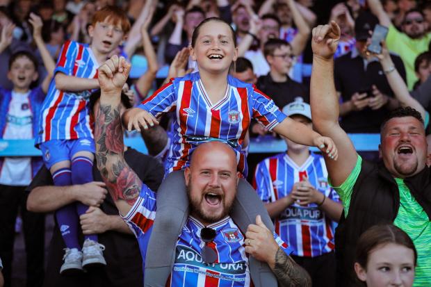 More fan photos from Carlisle United v Boreham Wood!