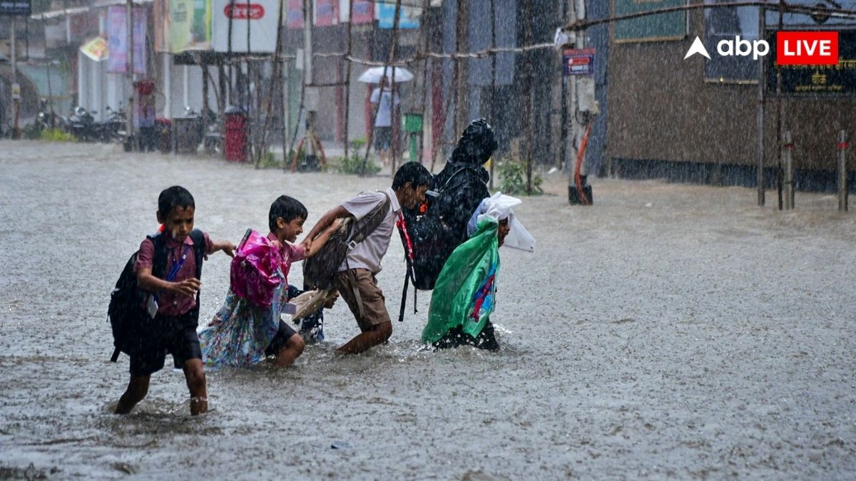 7 Travelling In Auto Swept Away In Flooded Nanded Road, 293 Evacuated ...