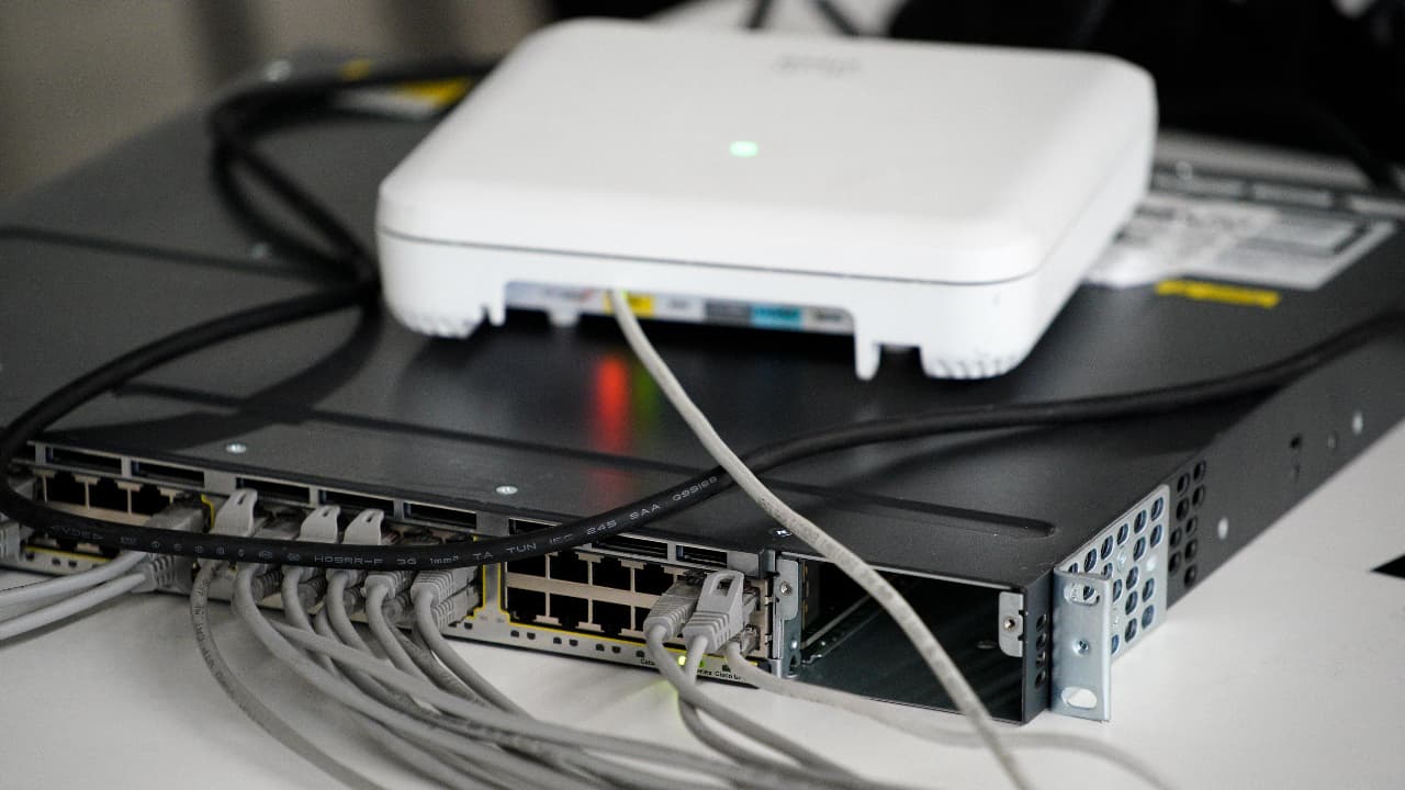 Slow WiFi? Simple Tips to Boost Speed & Fix Frequent Disconnections