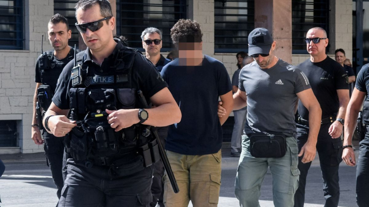 Πάτρα: Στον ανακριτή ο 25χρονος και ο 21χρονος για τον εμπρησμό στο ...