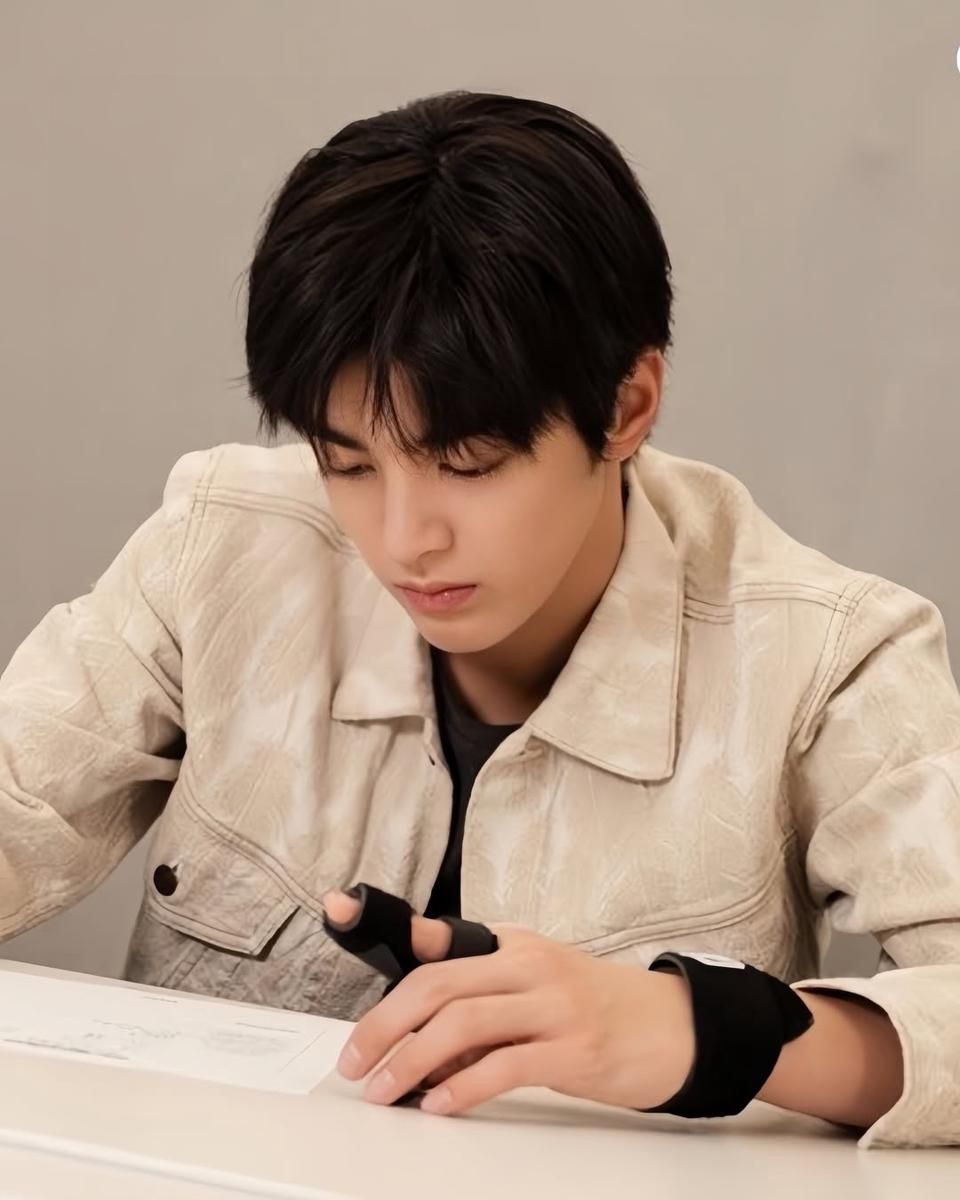 Profil dan Biodata Keonho CORTIS, Maknae yang Curi Perhatian