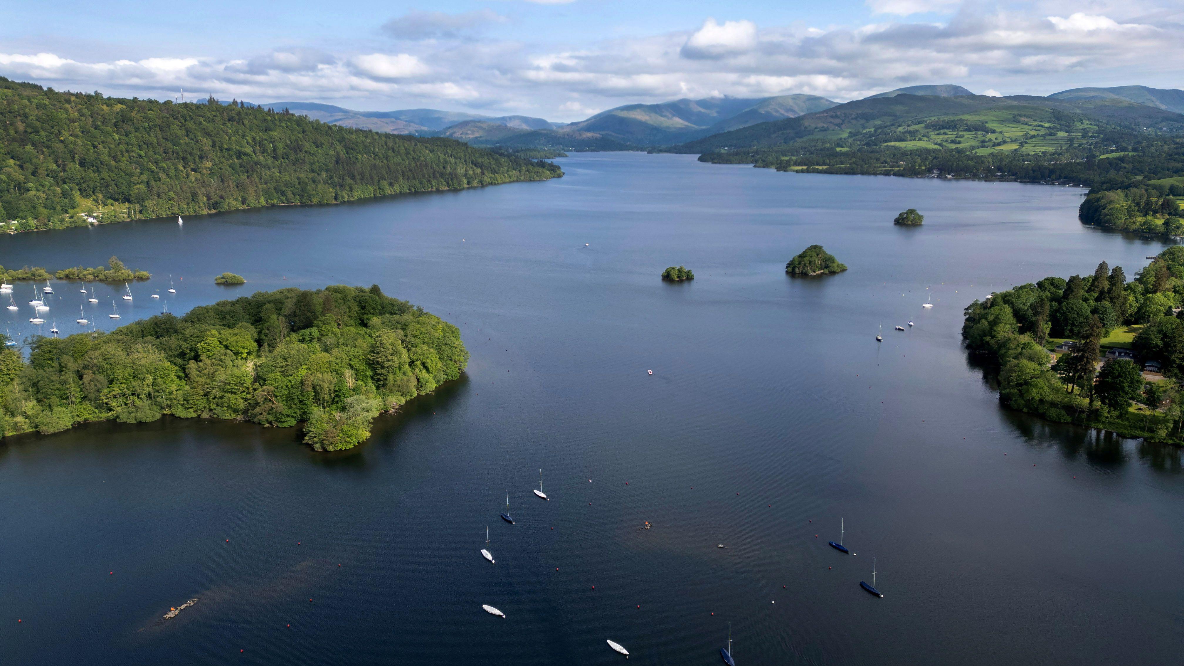 Harmful bacteria 'highest in summer' in Windermere
