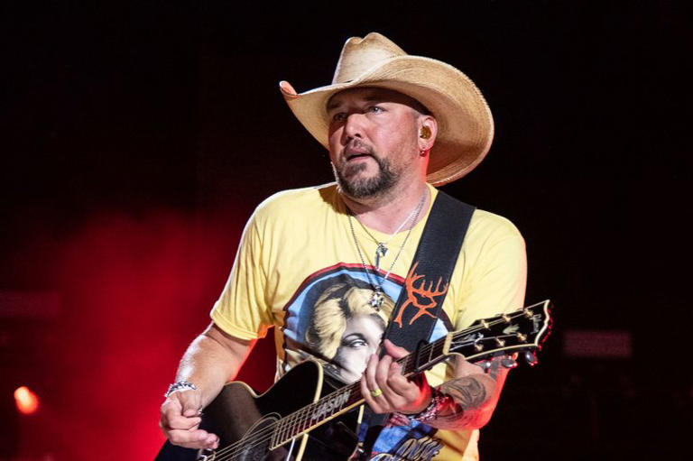 Country icon Jason Aldean’s daughter, 6, rushed to hospital as wife ...
