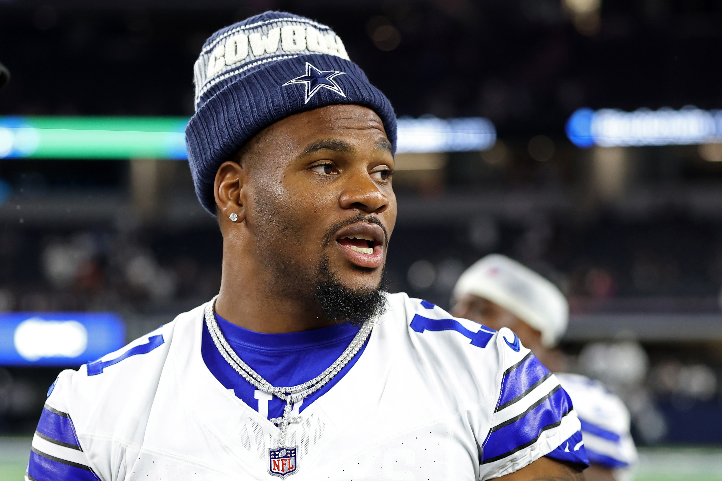 Dallas Cowboys Legend Gives Blunt Take on Micah Parsons Saga