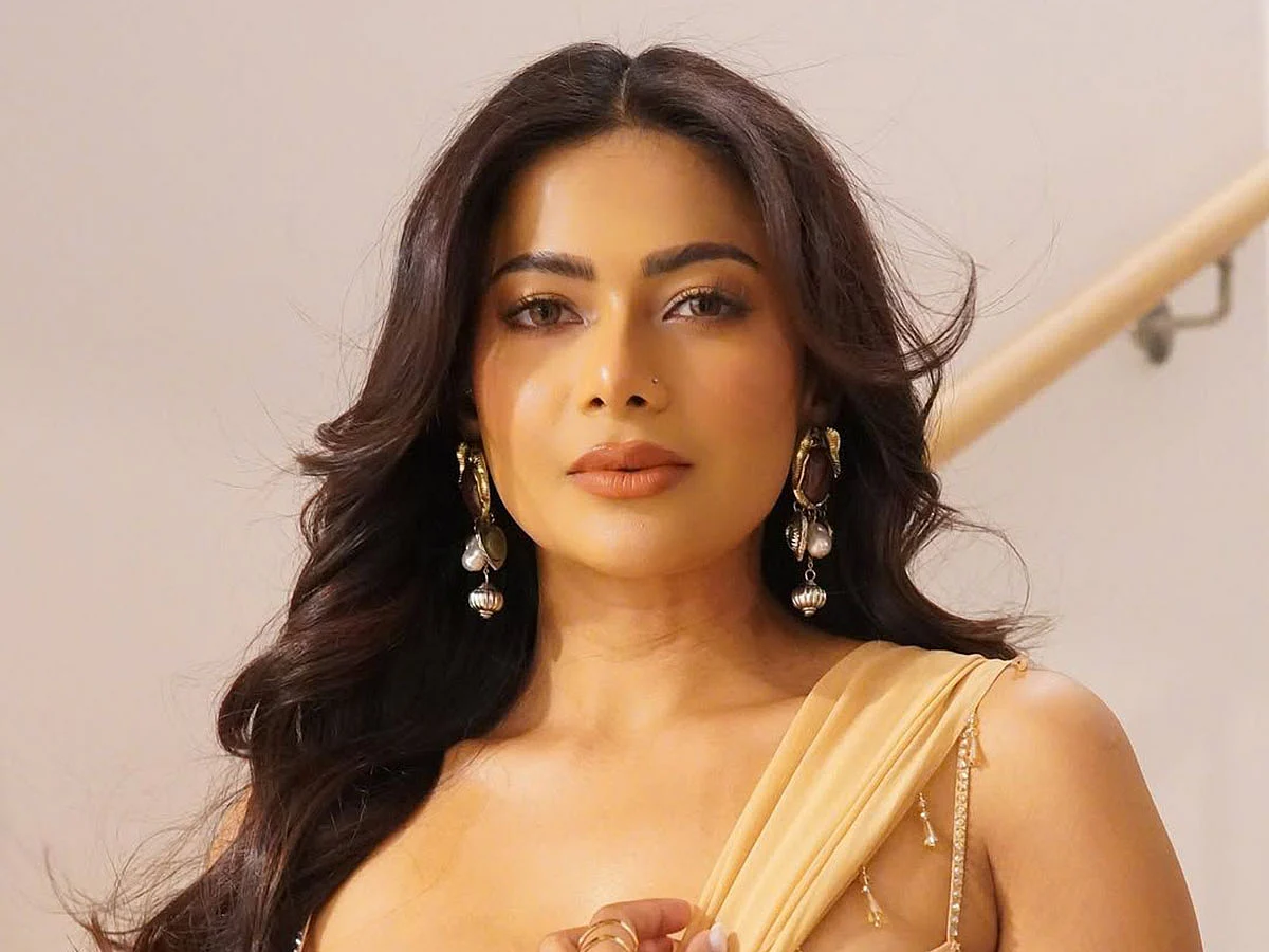 'Bollywood always gets Malayalis and Kerala wrong': Dubai singer-RJ ...