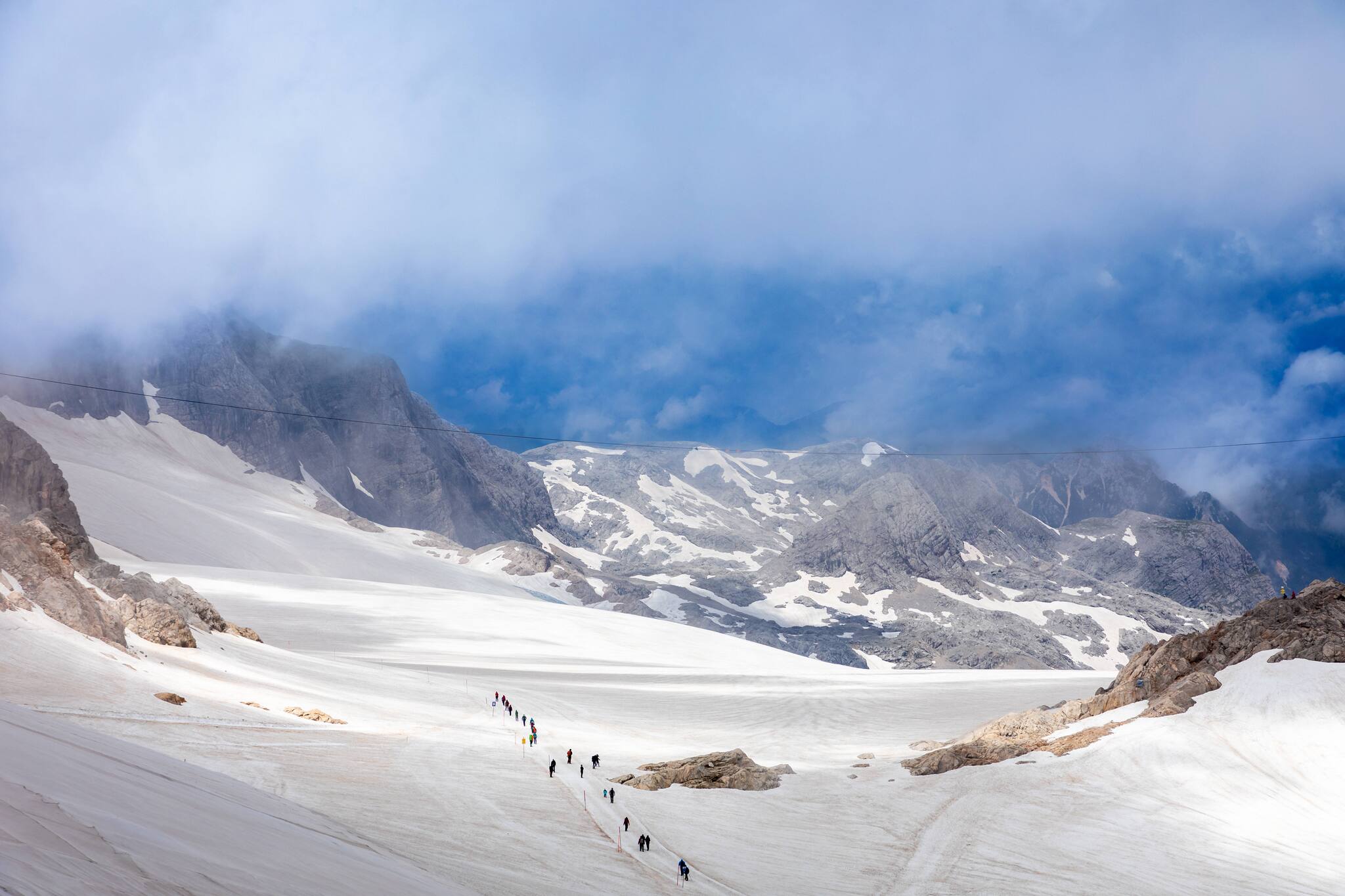 Dachstein in Österreich: Schmelzender Gletscher gibt vergessene Liftanlage frei