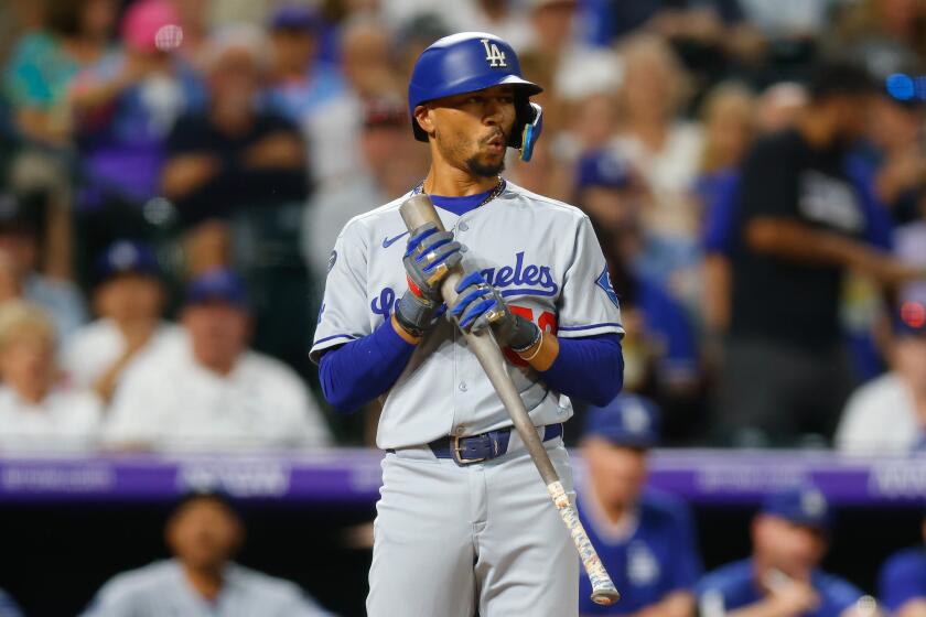 Mookie Betts meets with Dave Roberts, Andrew Friedman after Dodgers' loss to Rockies