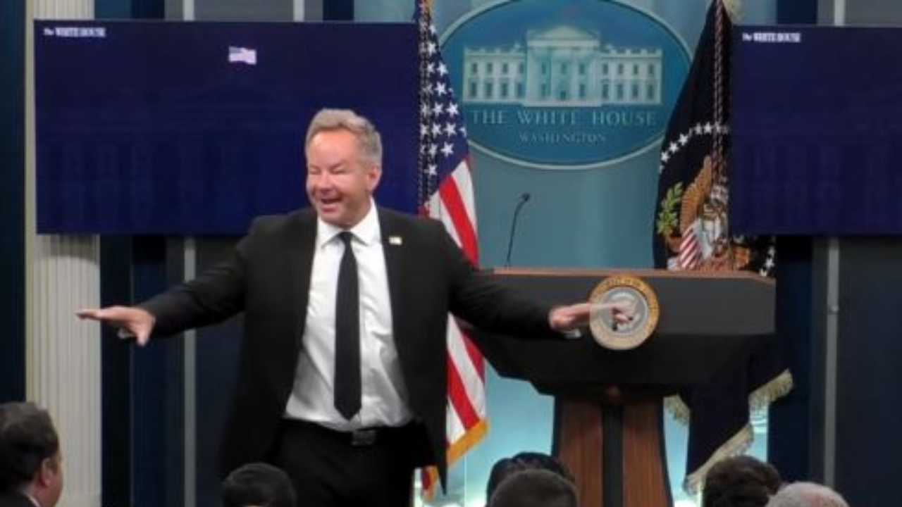 Who is Brian Glenn? American journalist who apologised to Zelenskyy ...