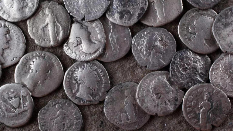 Roman soldier’s 1,900-year-old paycheck found buried in English field ...