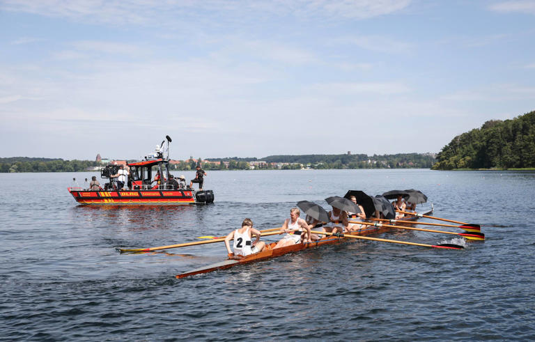 Kinofilm-Dreh am Küchensee in Ratzeburg: Oliver Masucci spielt in ...