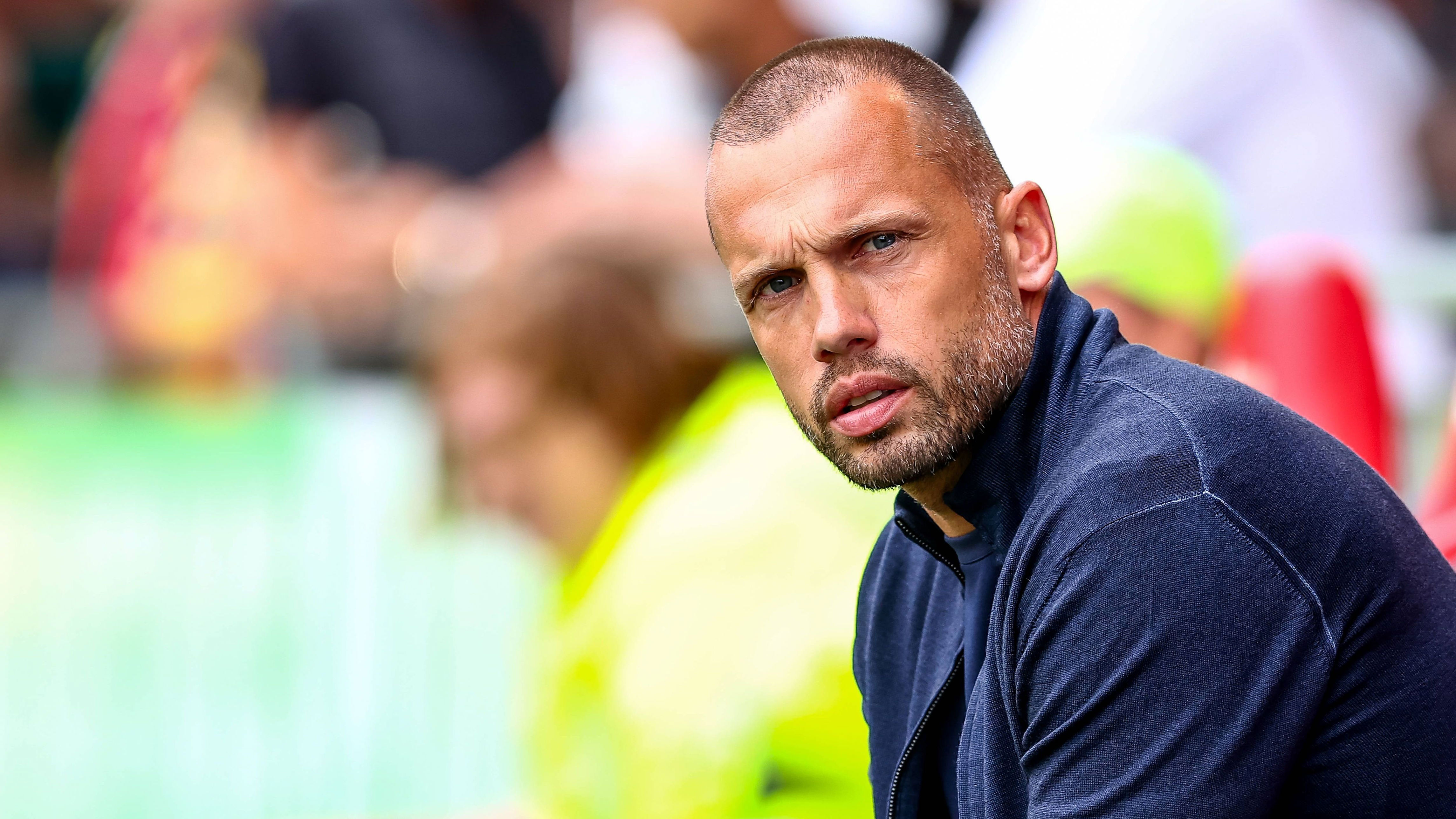 Van der Gijp: ‘Dat moet John Heitinga niet te vaak doen. Dan ga je ...