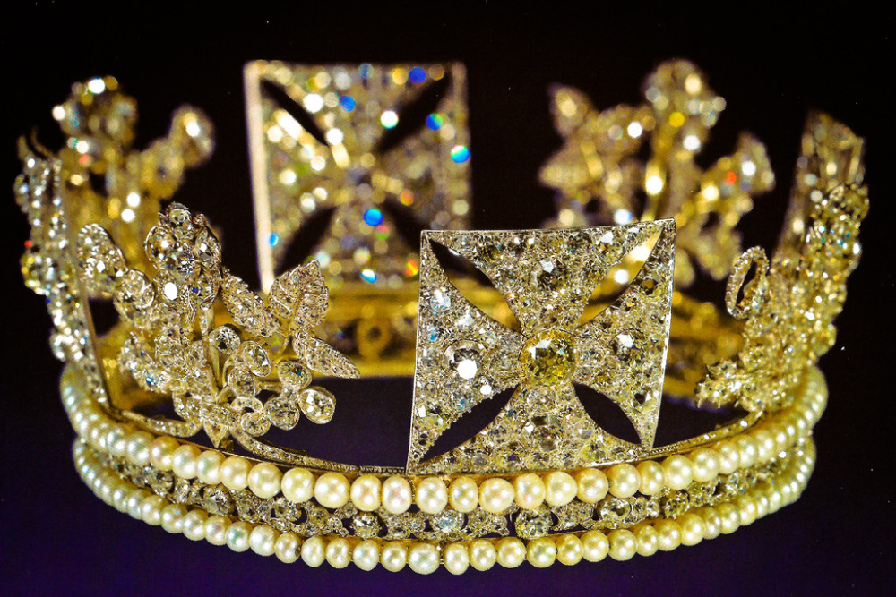 18 Royal Diadems Everyone Should Know