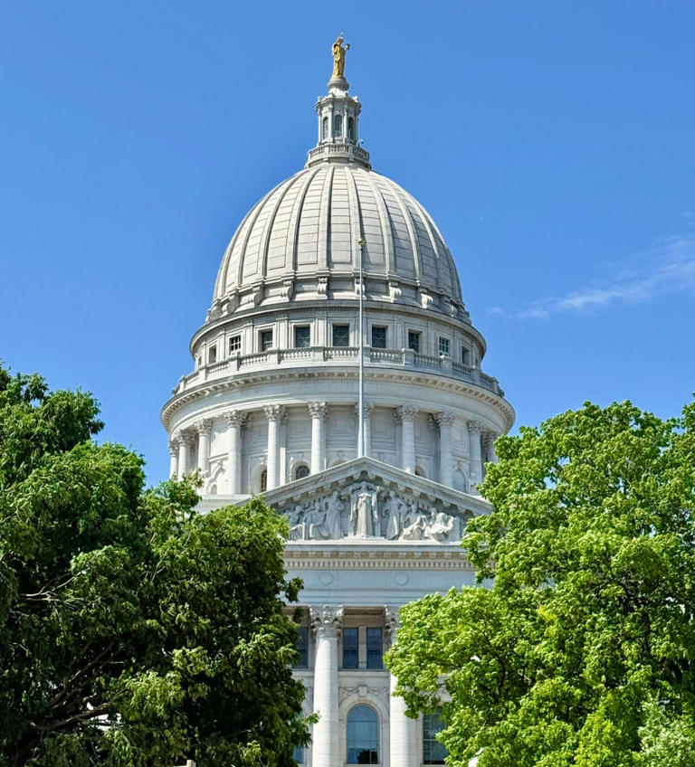 A Fun-Filled Introduction to Madison, Wisconsin: State Capitol ...