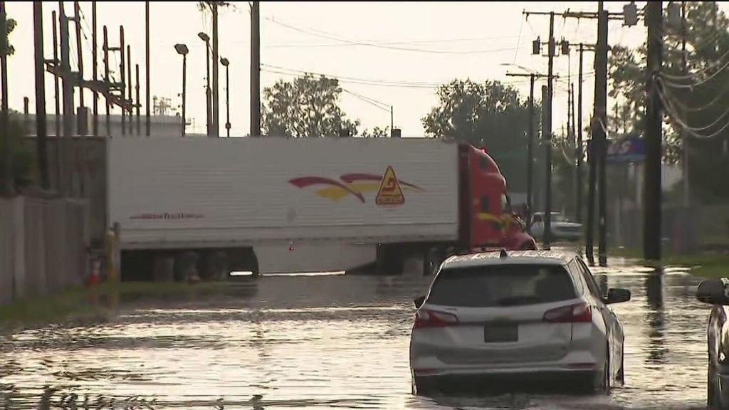 Flooding in Northwest Indiana prompts delays for some schools Tuesday ...