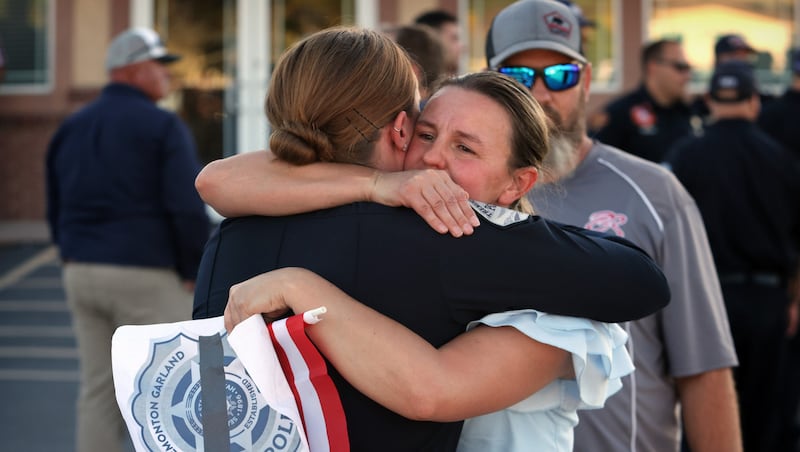 ‘These officers protect us’: Thousands show up to honor 2 fallen Utah ...