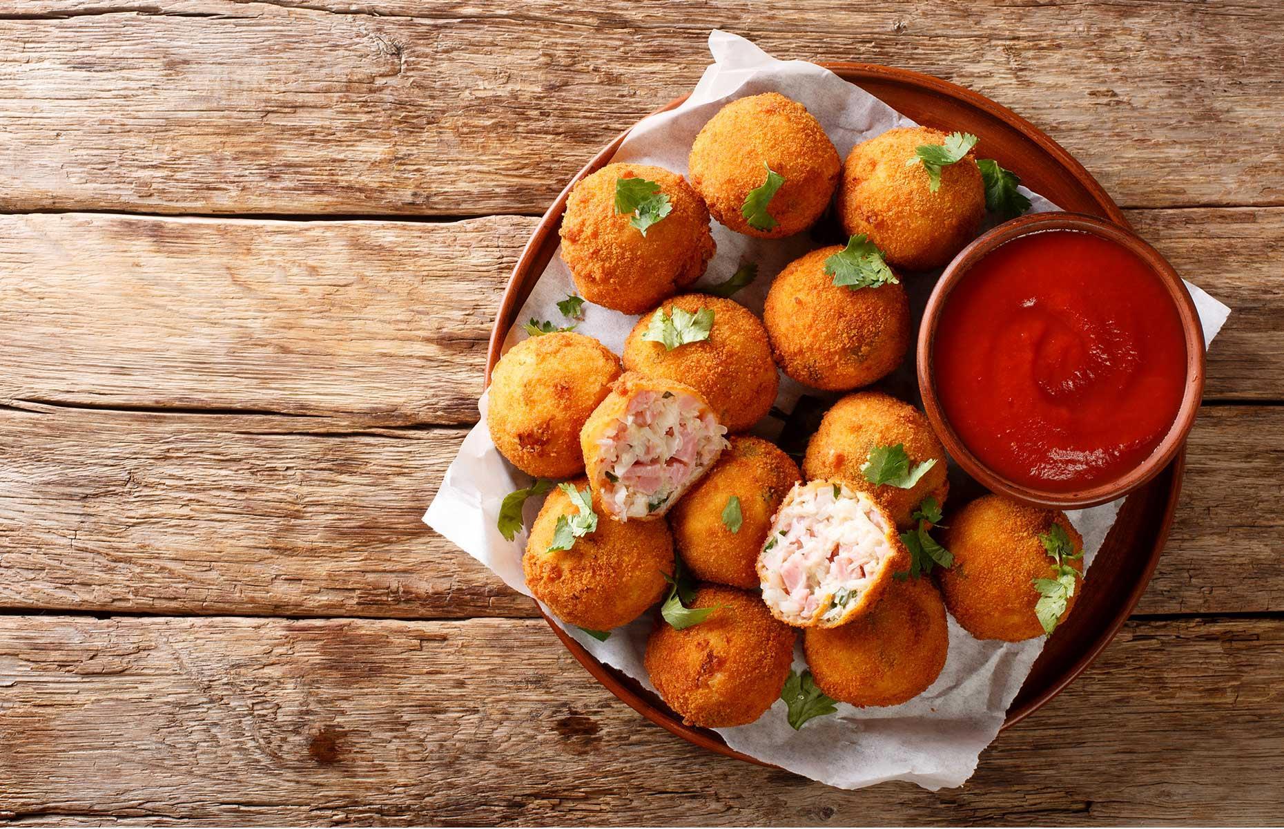 42 Midwestern foods the rest of the country finds weird