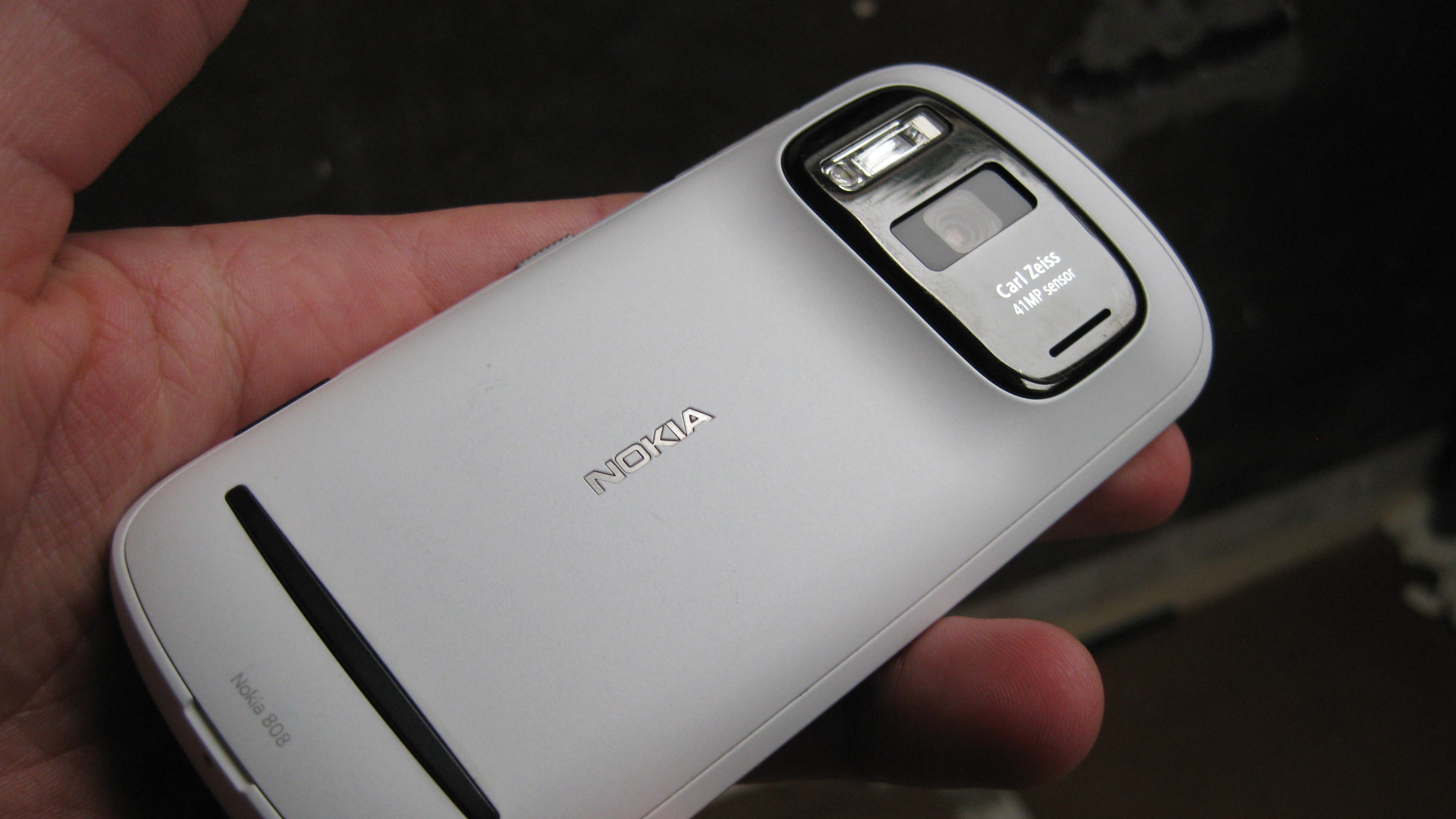 Nokia 808 PureView, telefon z jednym z najlepszych aparatów w historii