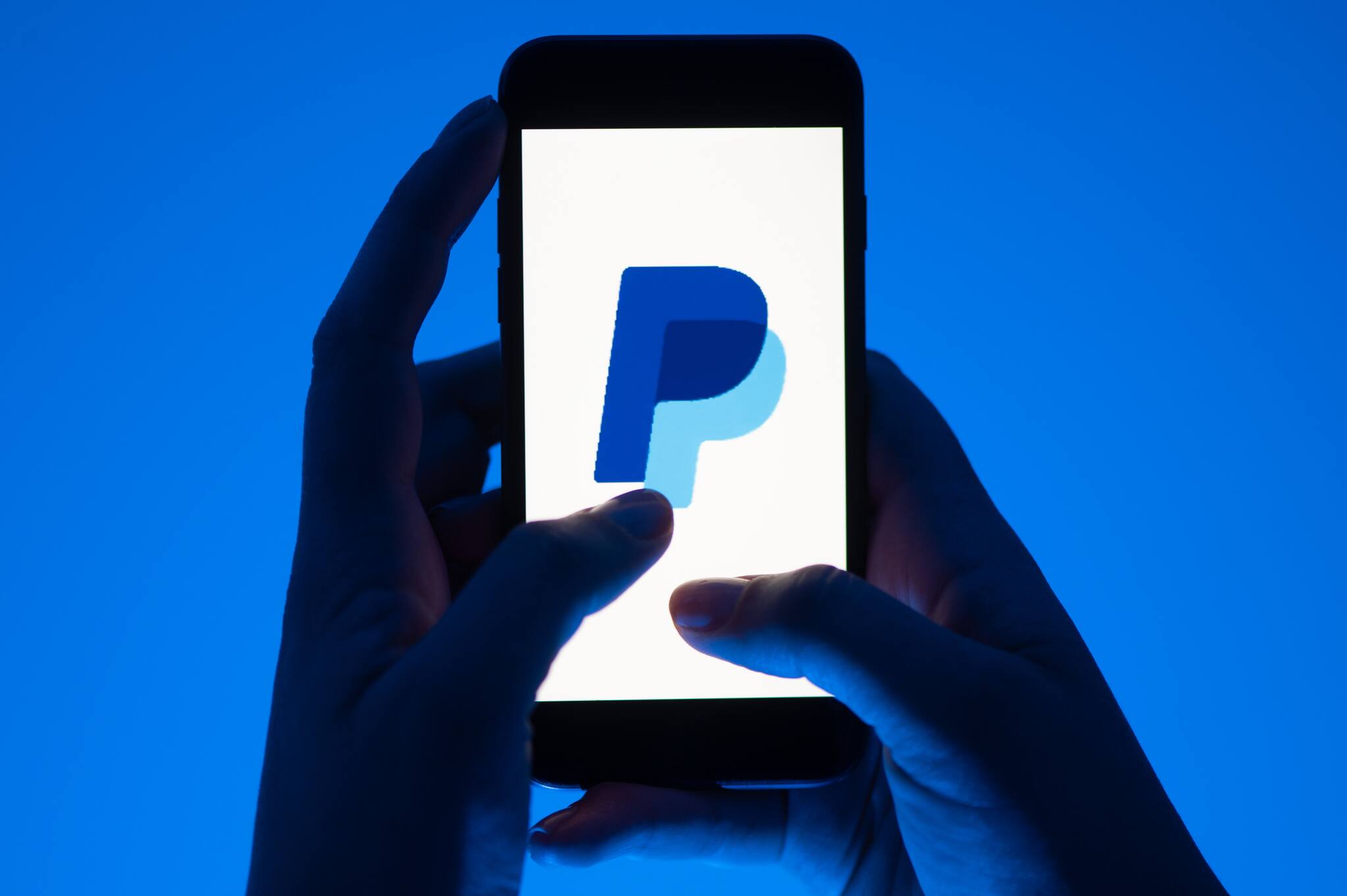 Datenklau bei Paypal? Hacker bietet knapp 16 Millionen Zugänge zum ...