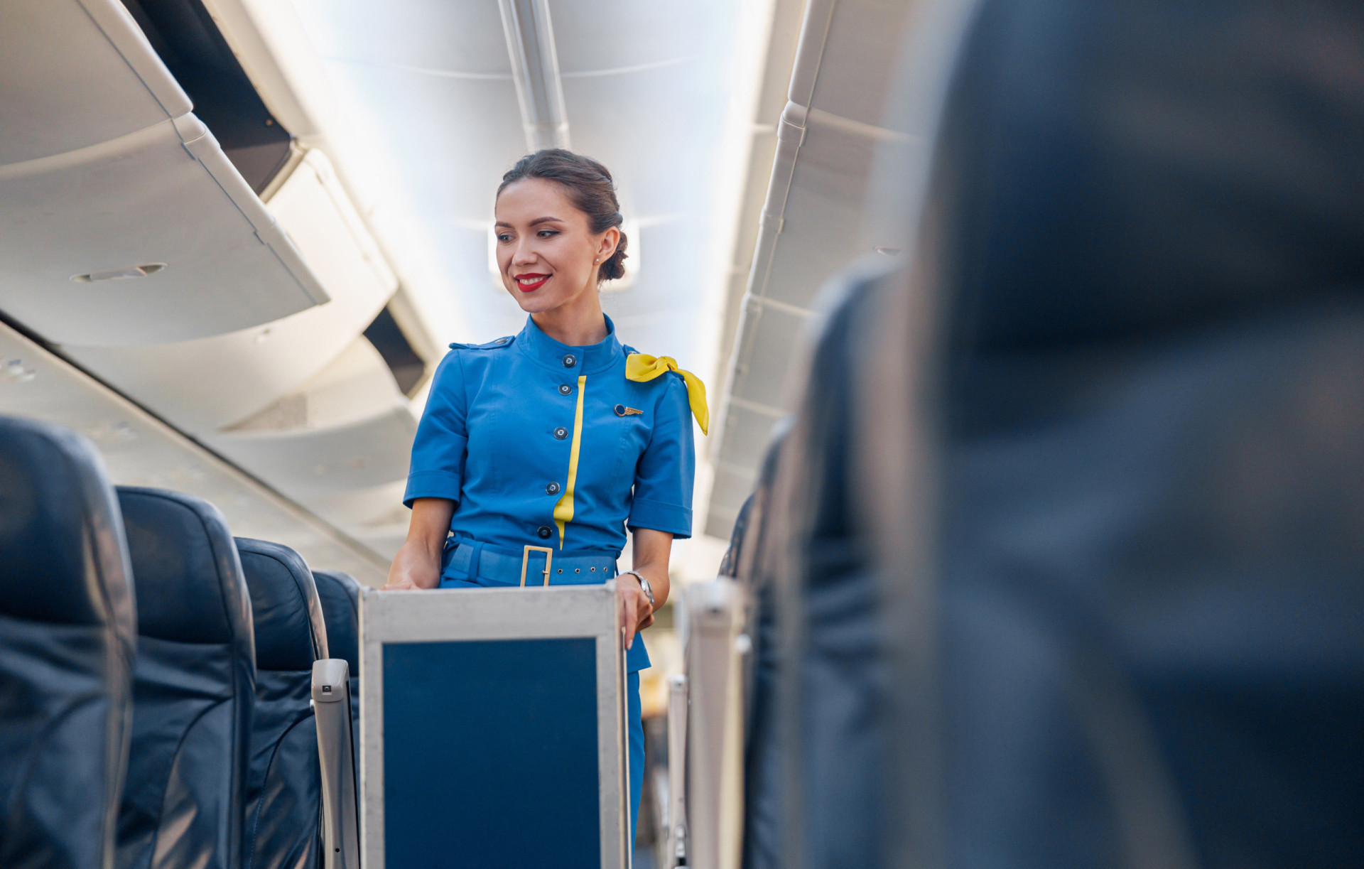 Hva du bør og ikke bør spise eller drikke på en flytur