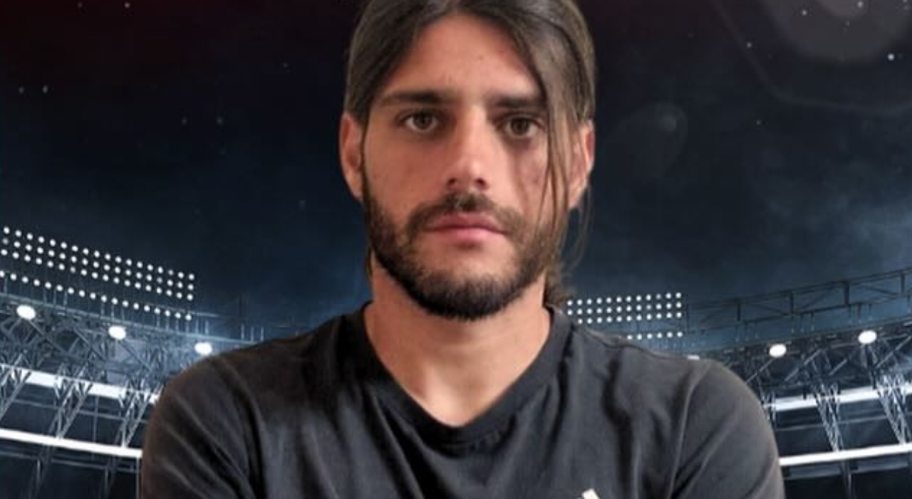 Ha un malore in casa davanti alla mamma, Luca Aluisi si accascia e ...