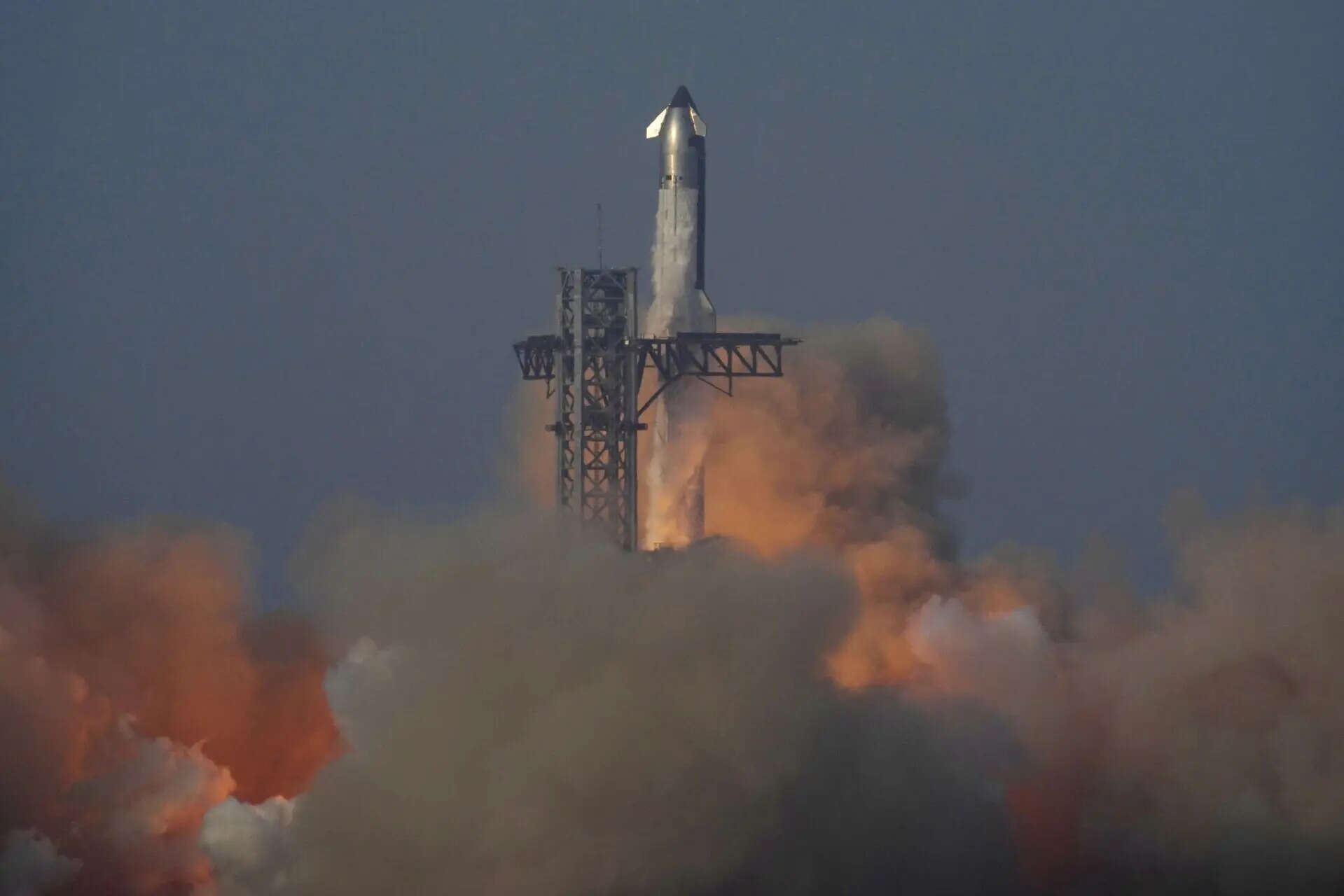 SpaceX revamps its mega-rocket — here’s when the redesigned Starship ...
