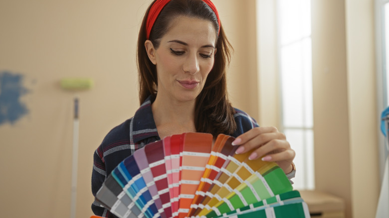 11 Wall Color Palettes To Give Your Home A Warm Retro Vibe