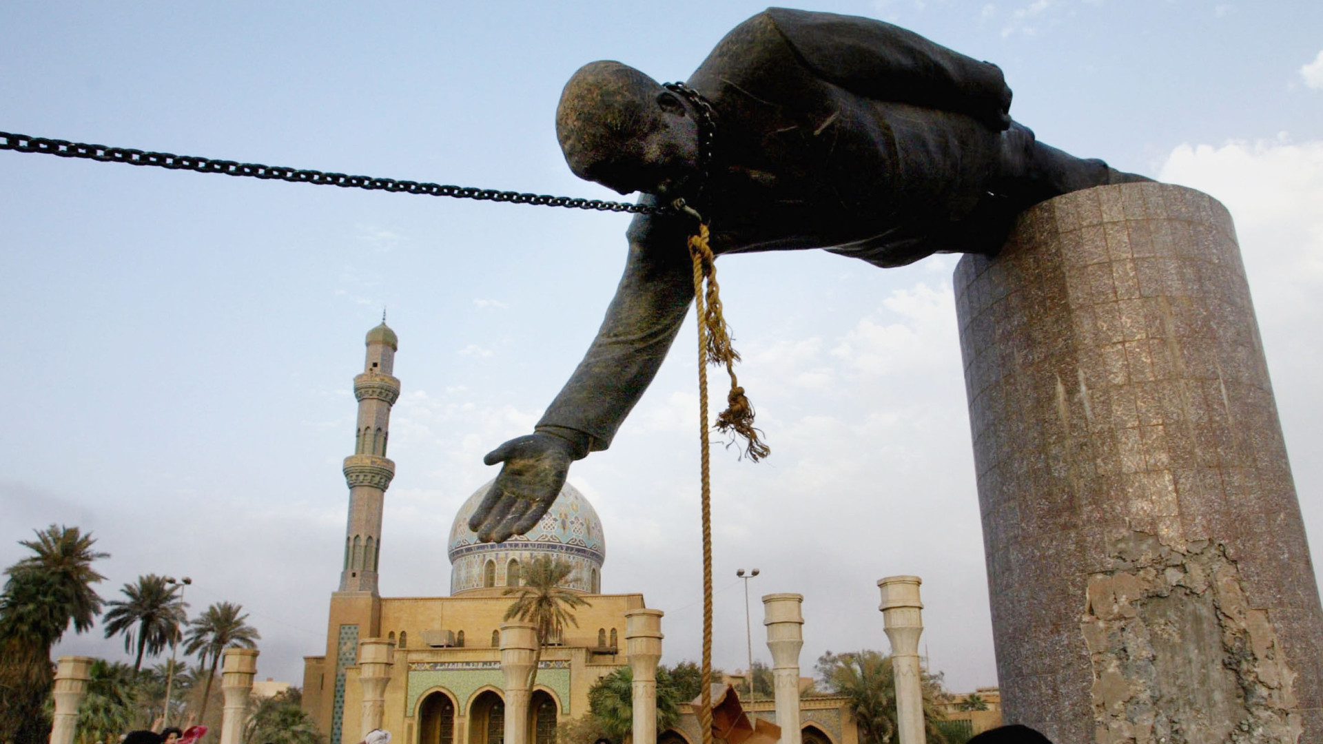 Controversial statues around the world that have been removed