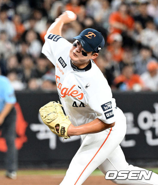 'ERA 1.55→15.88' 흔들리는 철벽 마무리, 한화 또 졌다…1위 싸움 이렇게 끝나나, LG와 다시 3G차