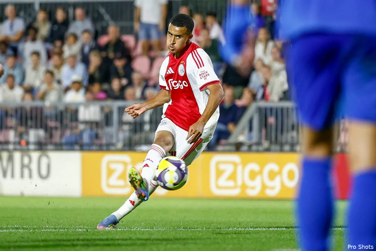 Ouazane begint met teleurstelling aan WK O17, Henrion op de bank bij ...