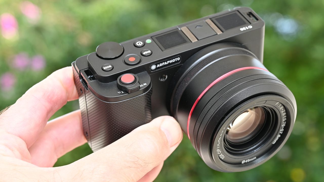 AgfaPhoto Realishot C130 review: a smart compact camera that takes the ...