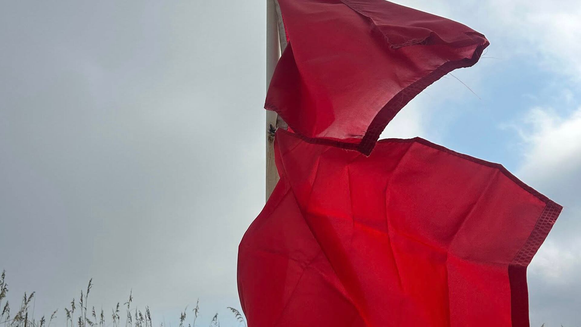 Multiple Eastern Carolina beaches flying double red flags