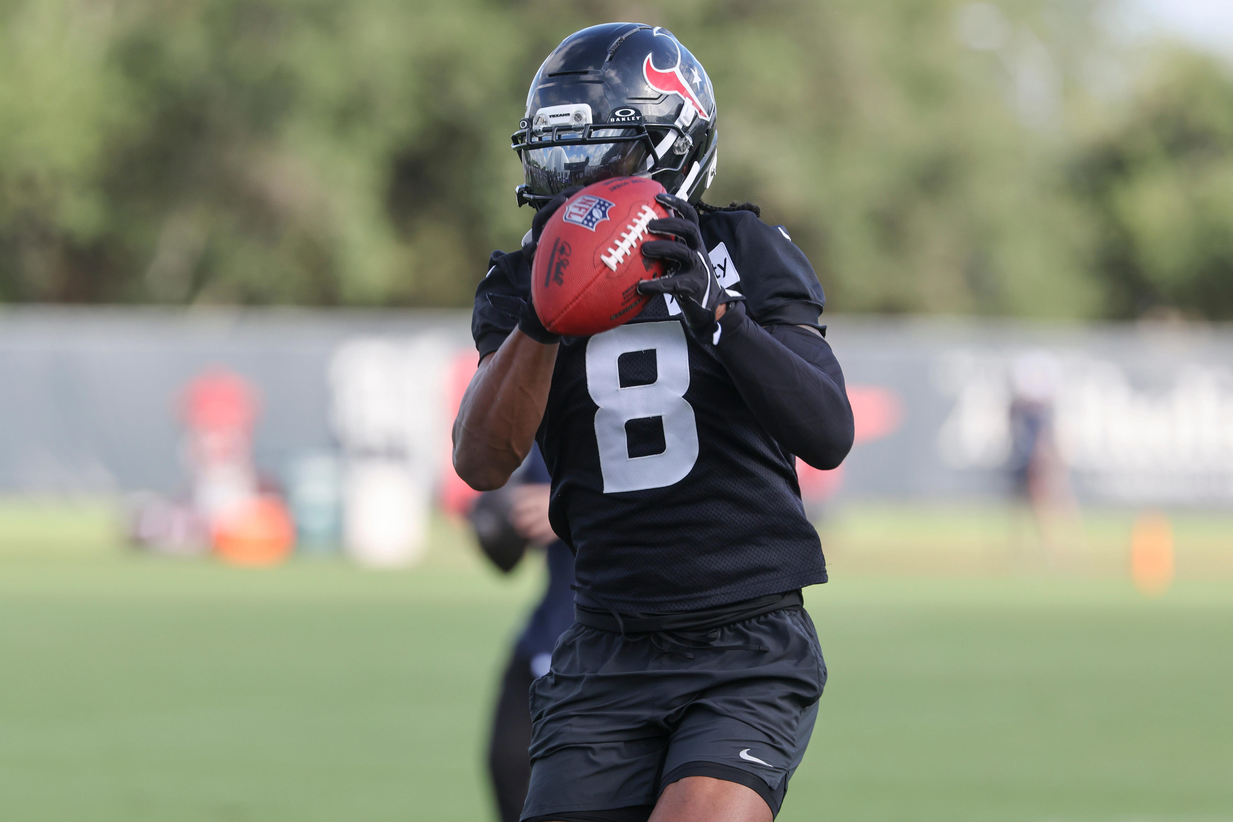 John Metchie makes instant impression in first practice with Eagles