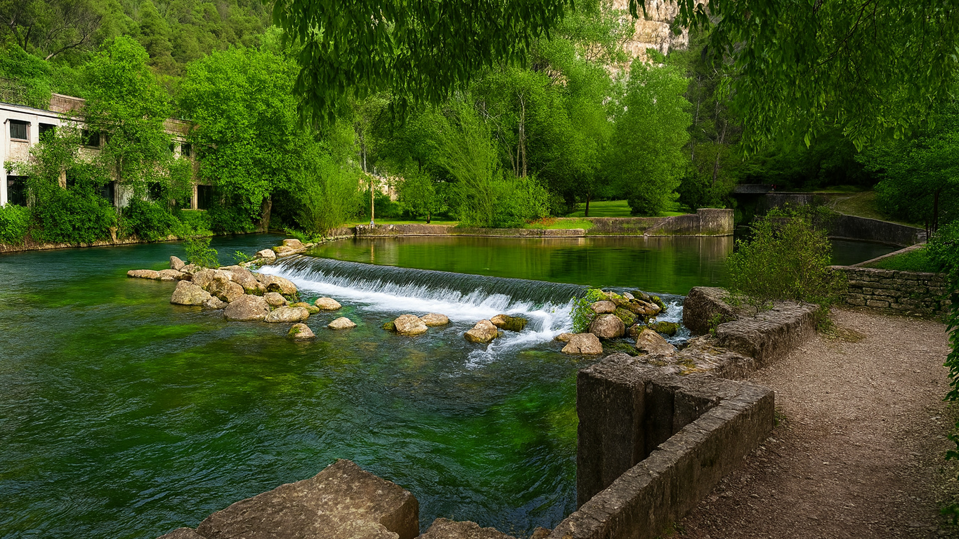 Fontaine-de-Vaucluse – Verborgen parel in de Provence, Frankrijk (4K)