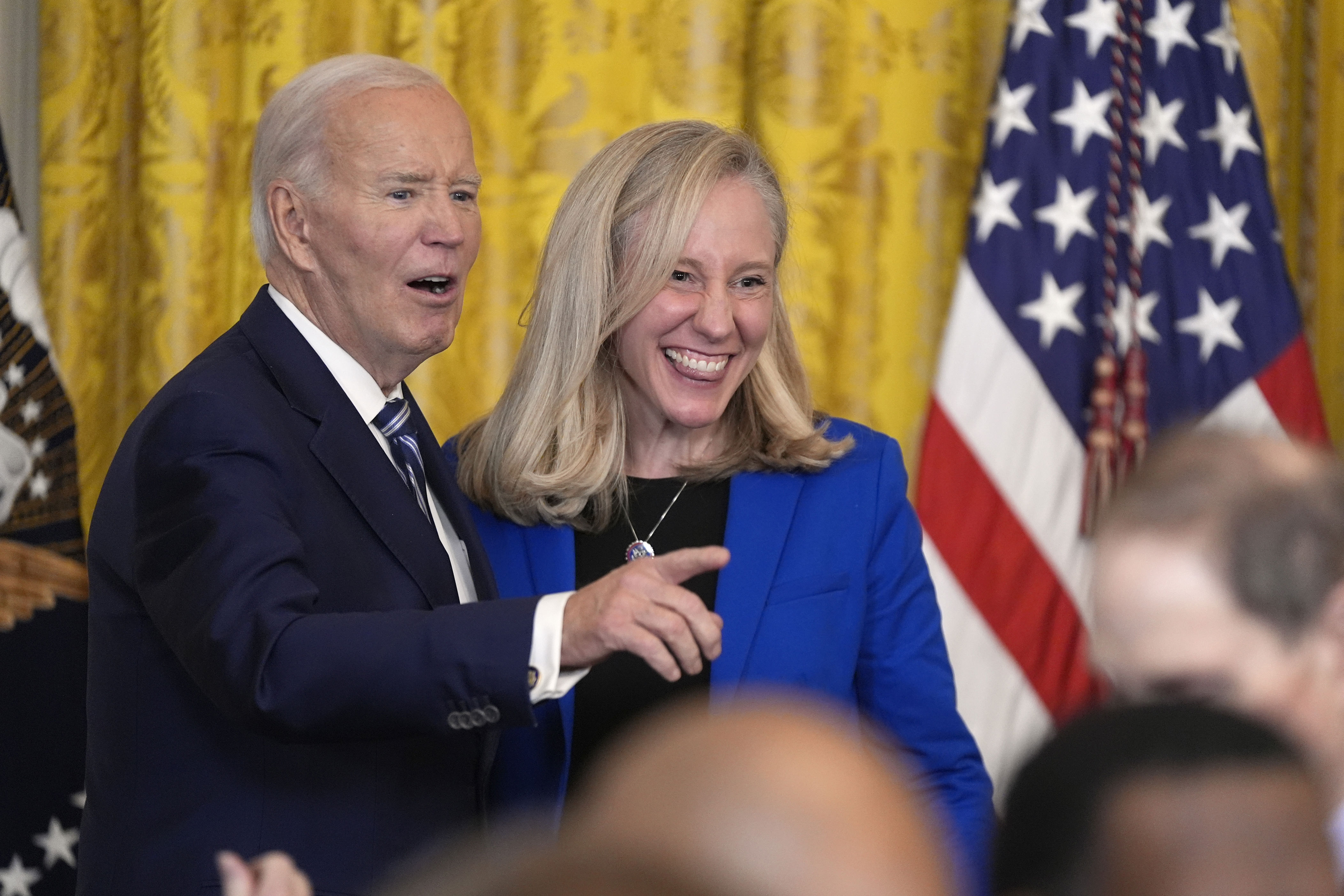 Virginia governor’s race tightens, GOP ‘comes home’ to Earle-Sears