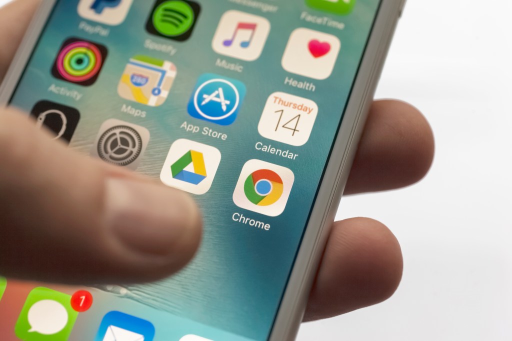 Google Issues Security Warning To 3 500 000 000 Users Around The Globe