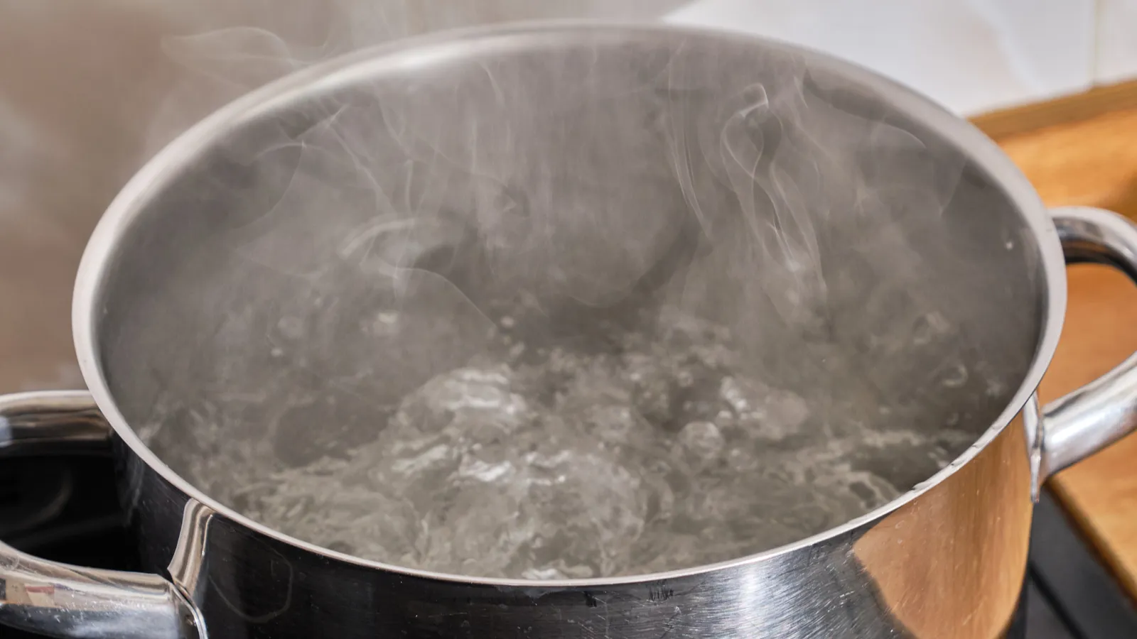 These stuffed cabbage rolls taste like peak comfort food